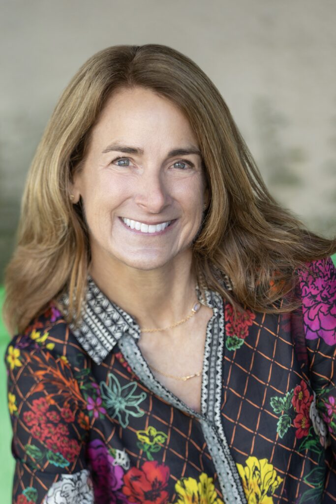 Bio - Jennifer Risher